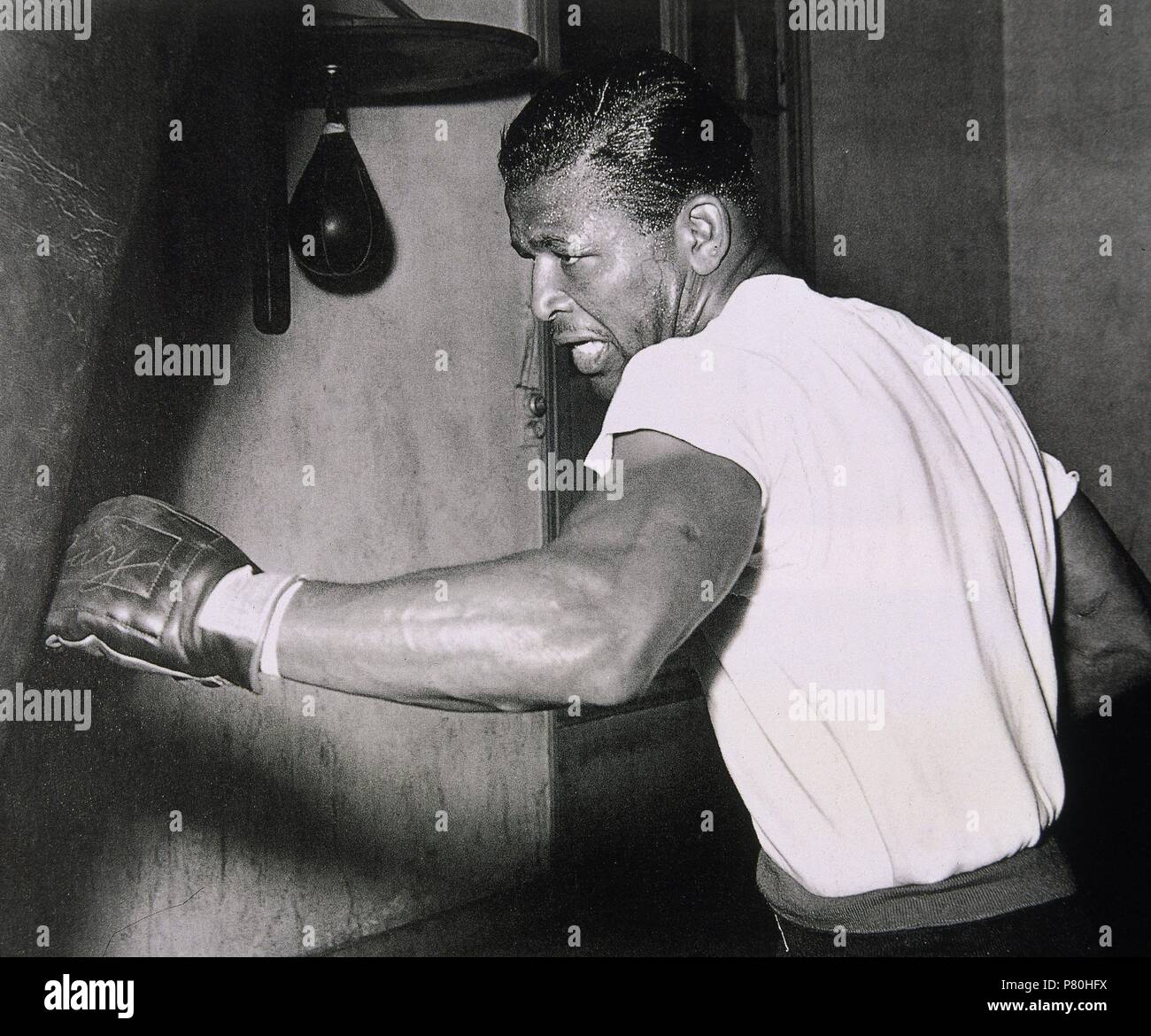 SUGAR RAY ROBINSON Stock Photo - Alamy