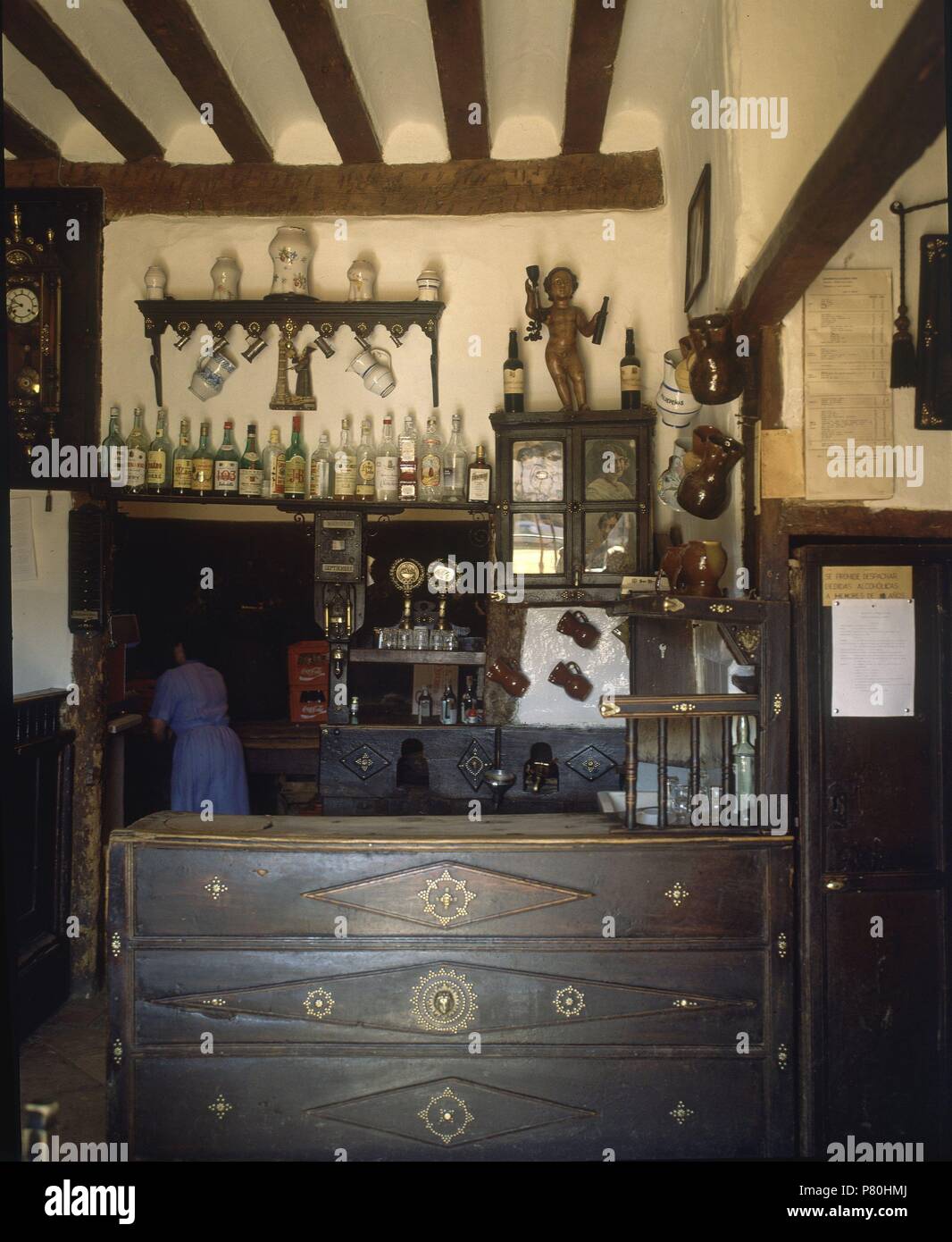 INTERIOR. Location: TABERNA ANTIGUA, PEDRAZA, SEGOVIA, SPAIN Stock ...