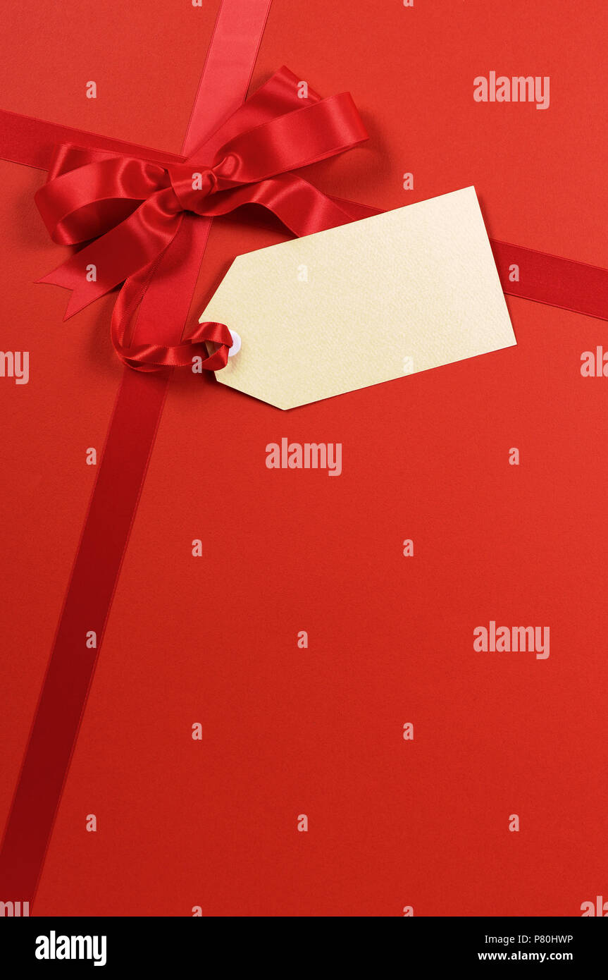 Gift label hi-res stock photography and images - Alamy