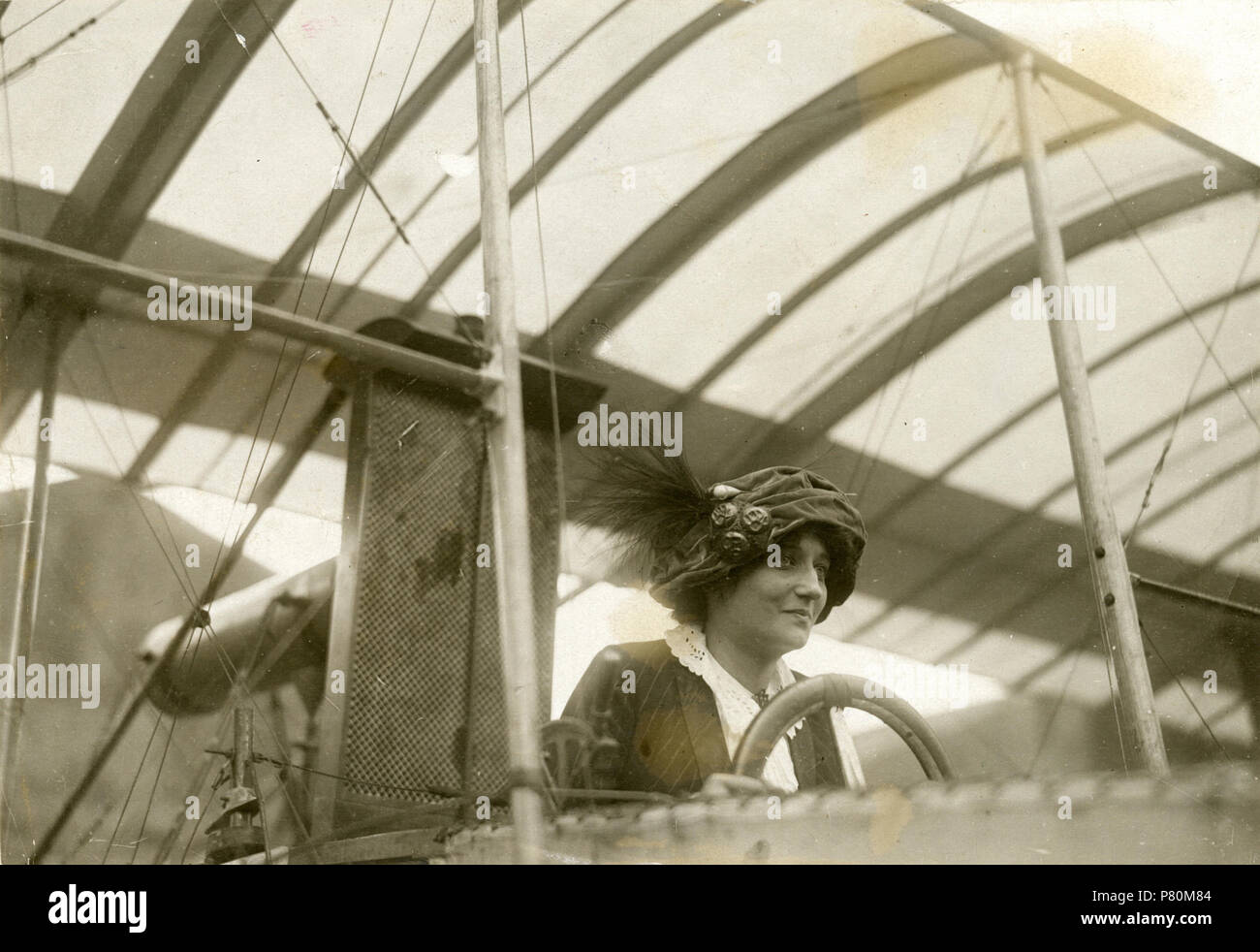 326 Raymonde de la Roche Stock Photo - Alamy