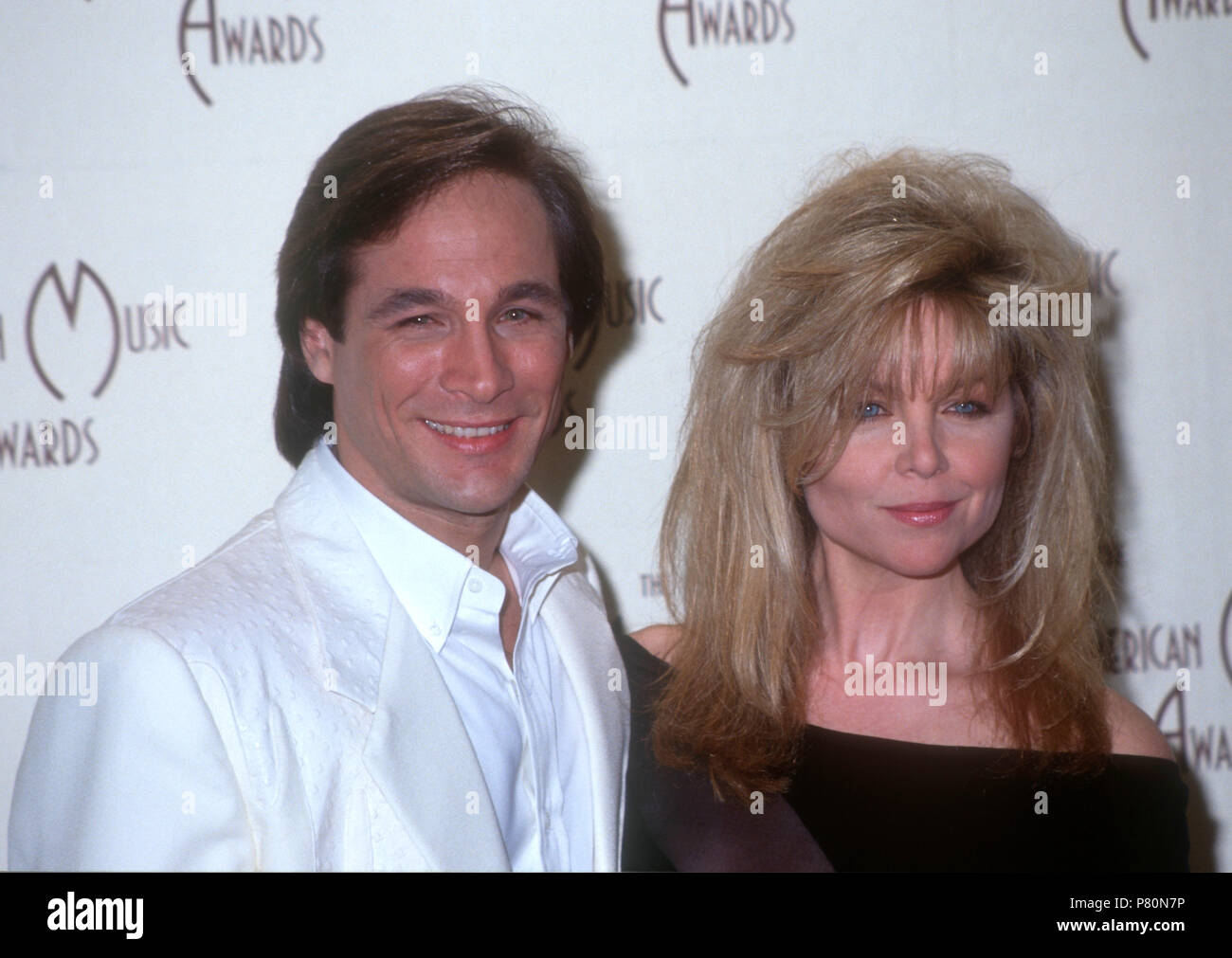 LOS ANGELES, CA - JANUARY 27: (L-R) Singer Clint Black and actress Lisa ...