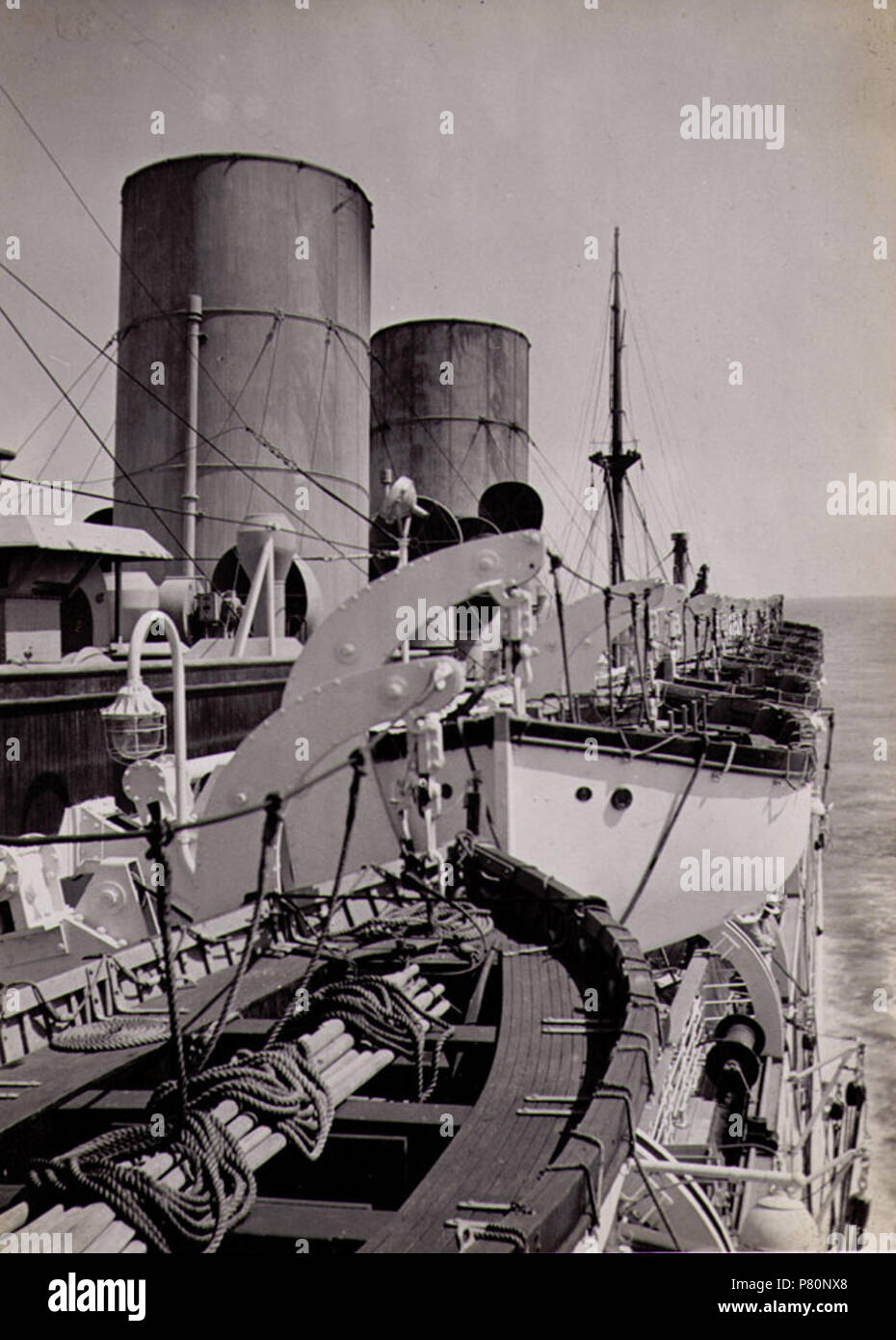 Lifeboats in davits hi-res stock photography and images - Alamy