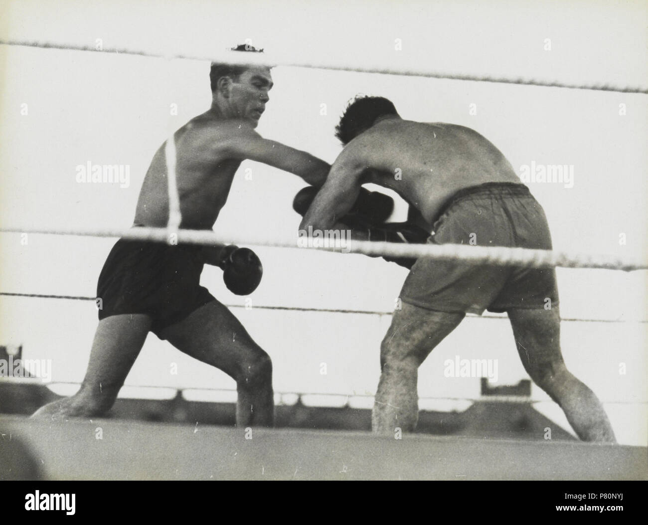 Deutsch: Max Schmeling, Berlin 1935, Rückseite mit Fotografenstempel Robert Sennecke, 18,2 x 24 ...