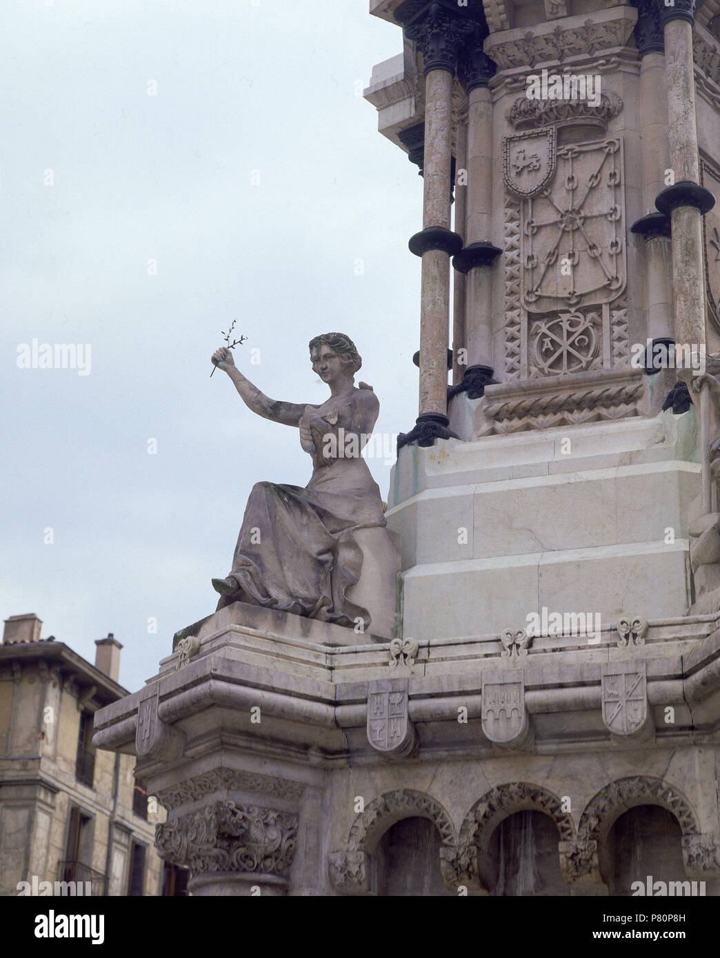Monumento los fueros de navarra hi-res stock photography and images - Alamy