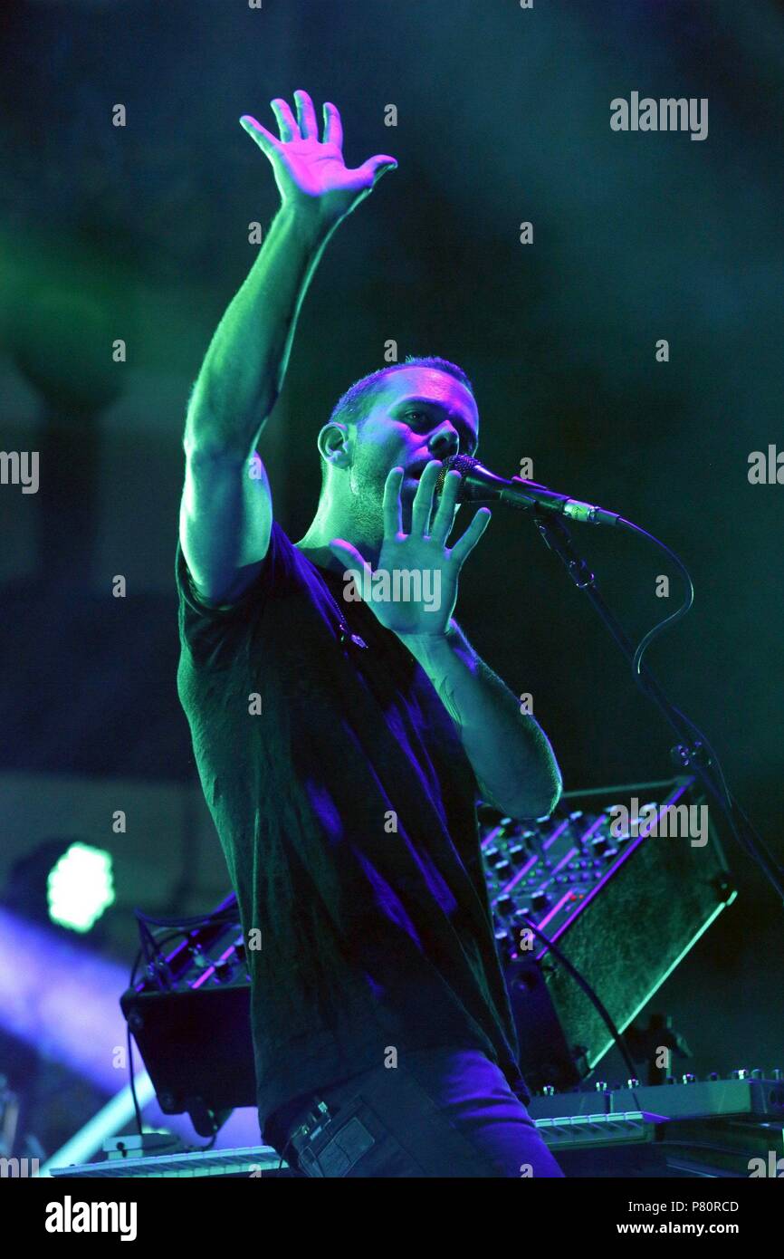 Anthony Gonzalez M83 Girlfriend