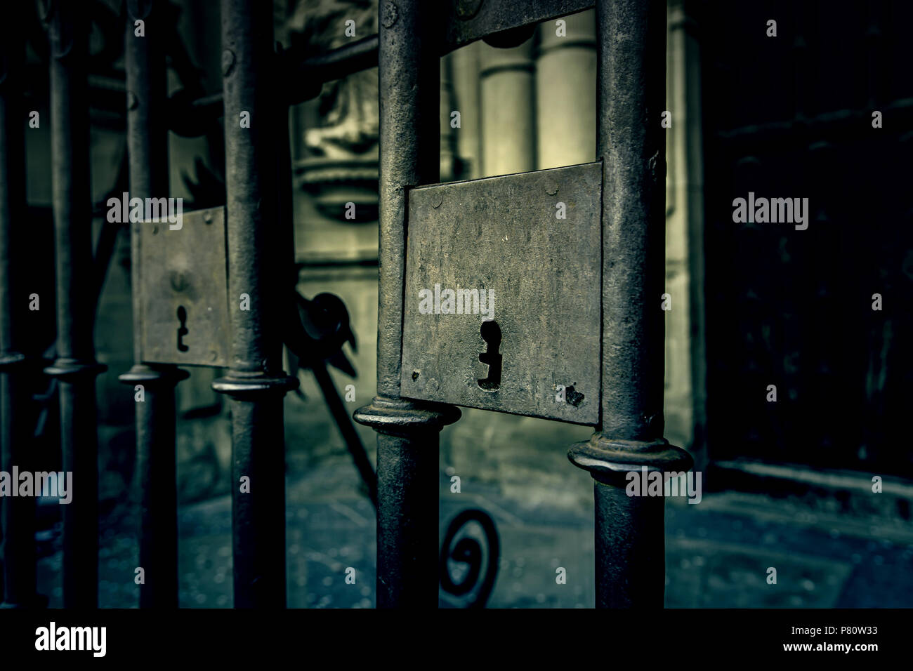 Medieval chest key hi-res stock photography and images - Alamy