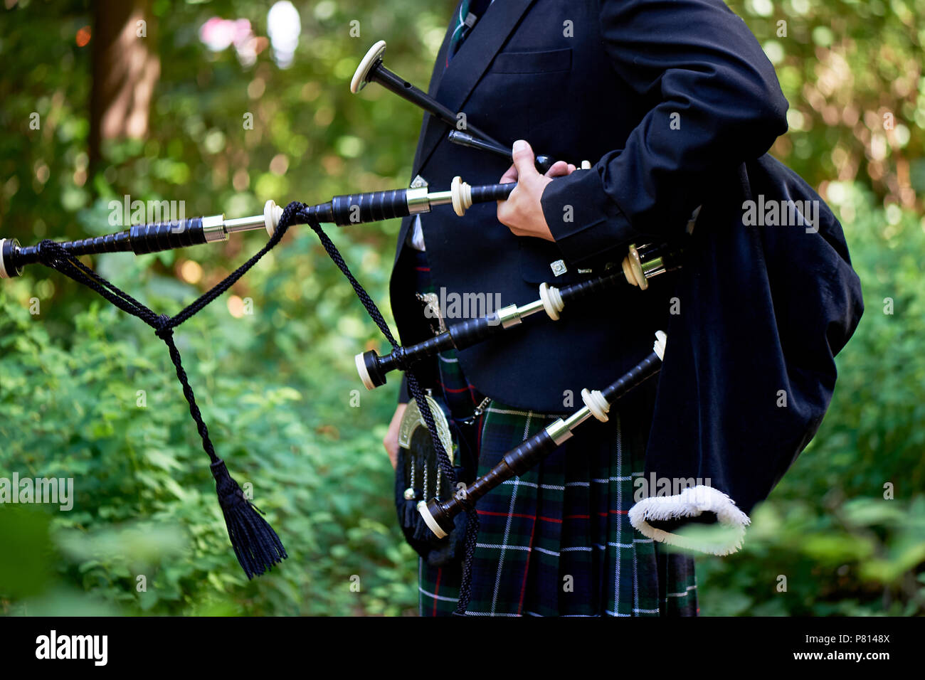 Bagpipe Uniform High Resolution Stock Photography and Images - Alamy