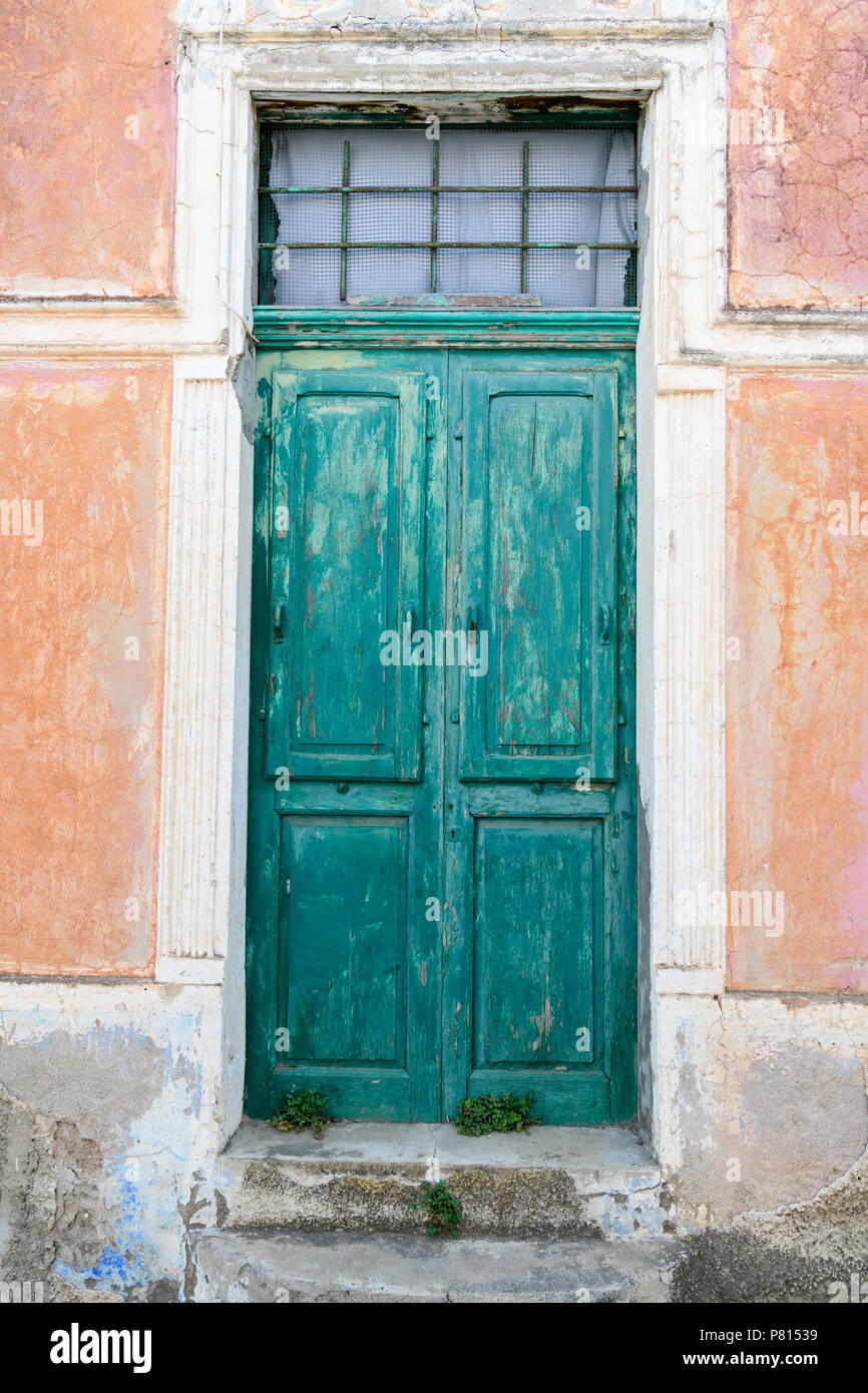 Traditional building in italy hi-res stock photography and images - Alamy