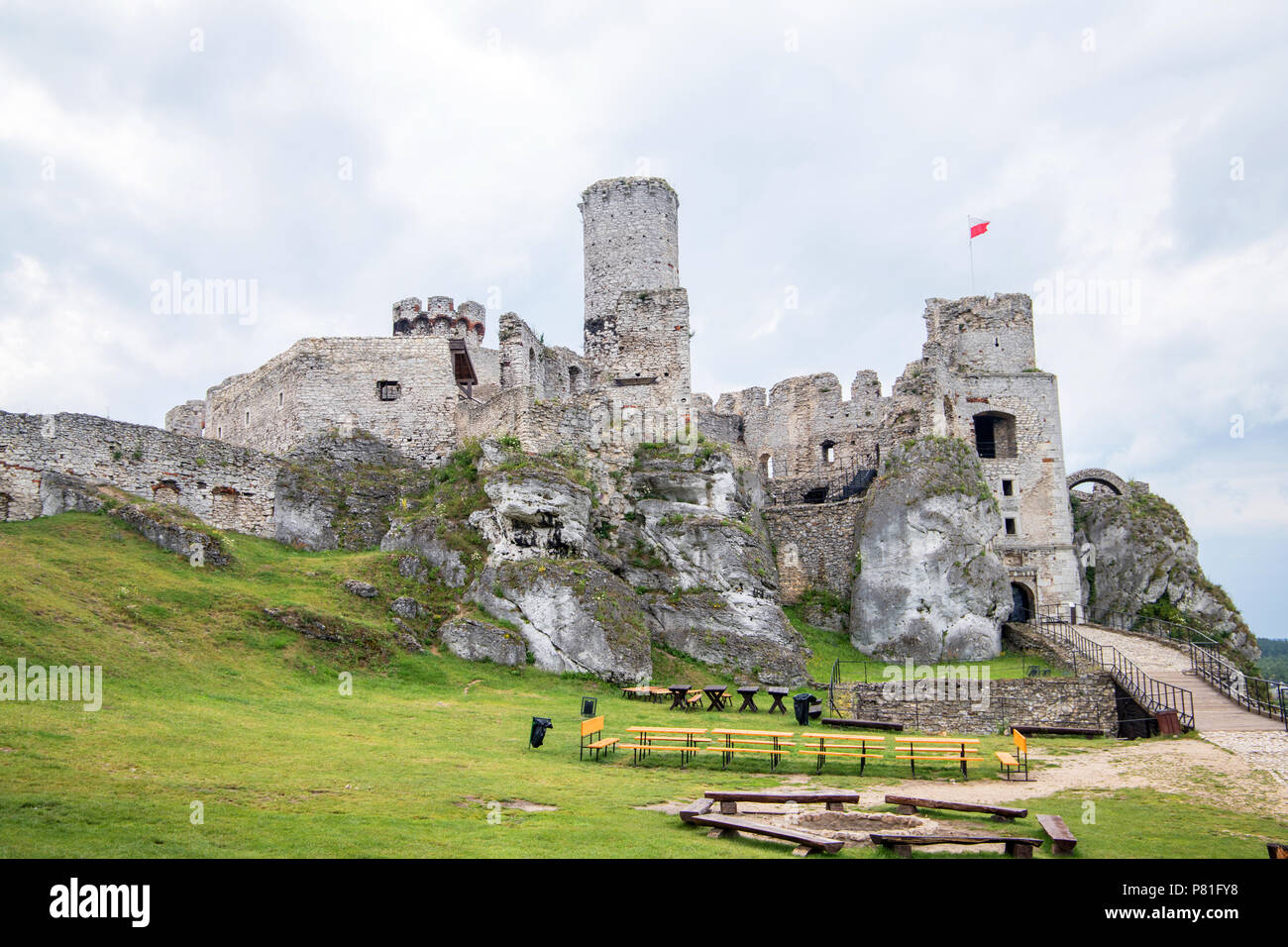 Ogrodzieniec castle, medieval castle in Silesia, Poland Stock Photo - Alamy