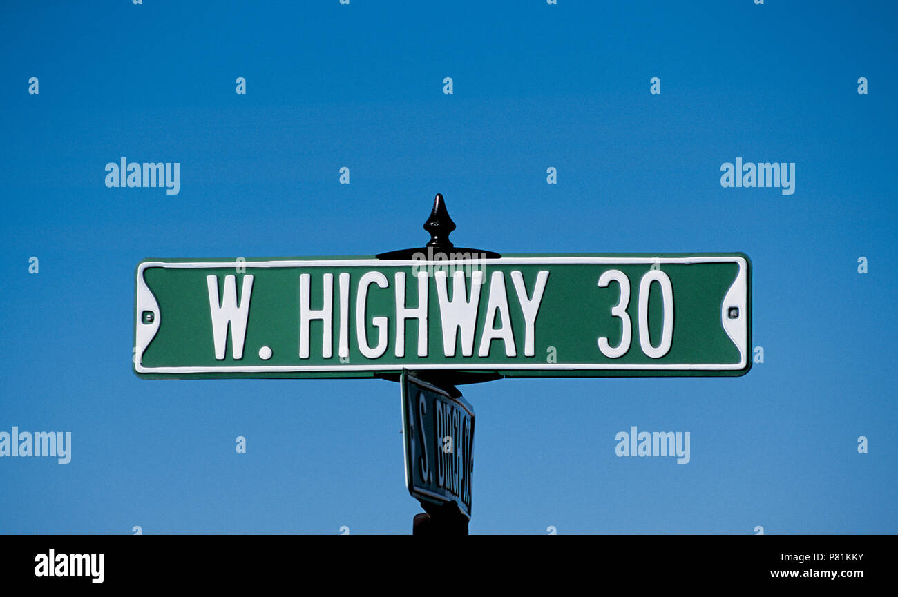 Lincoln Highway Route 30 Street Sign Stock Photo - Alamy