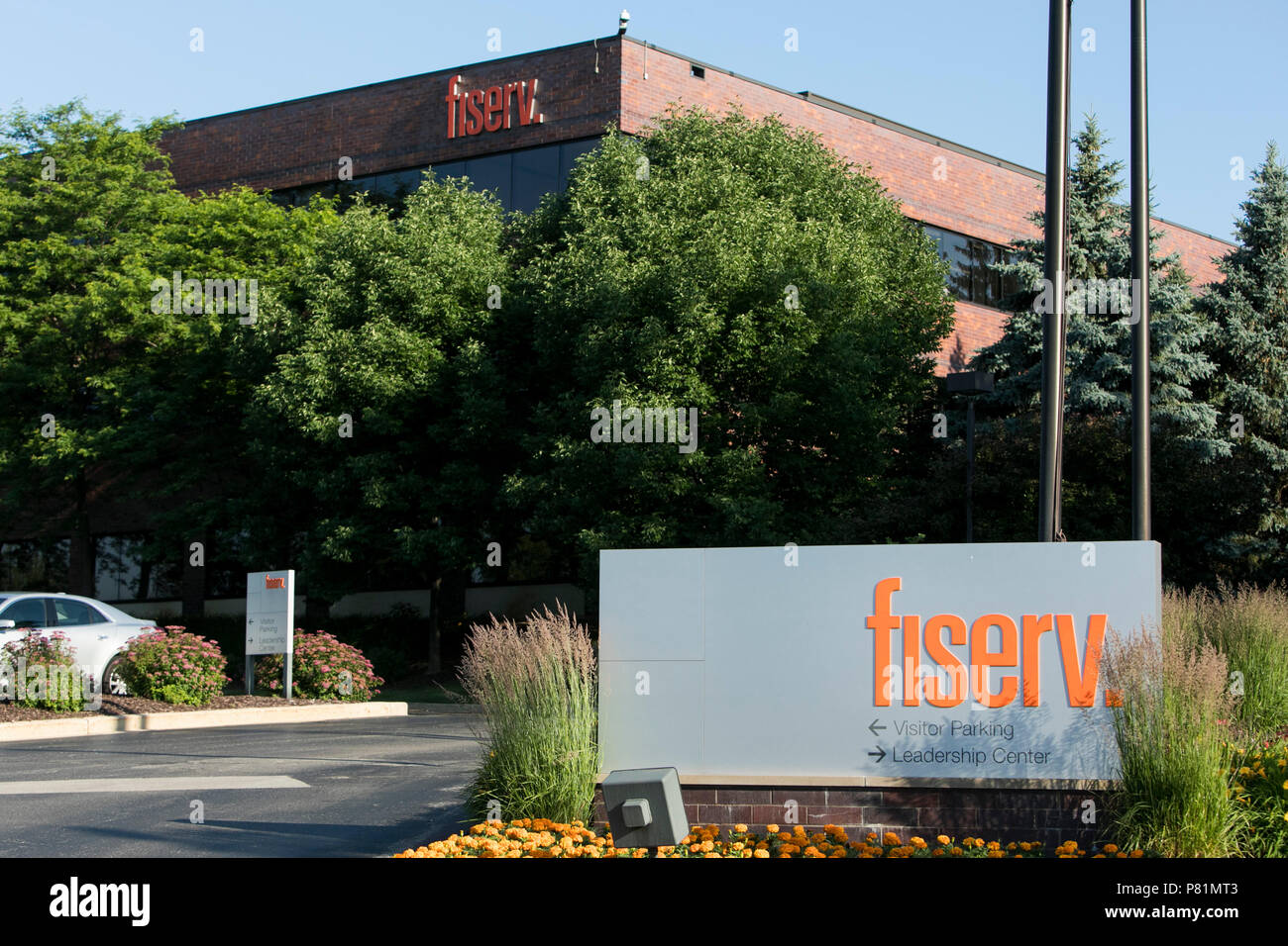 Brookfield logo hi-res stock photography and images - Alamy