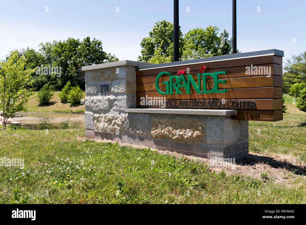 Grande logo hi-res stock photography and images - Alamy