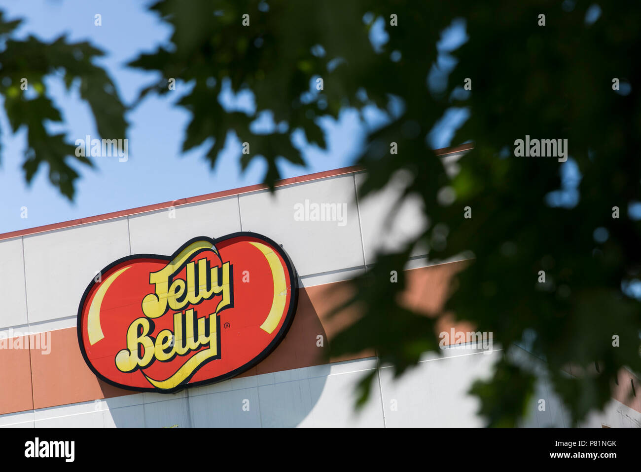 Jelly belly logo hi-res stock photography and images - Alamy