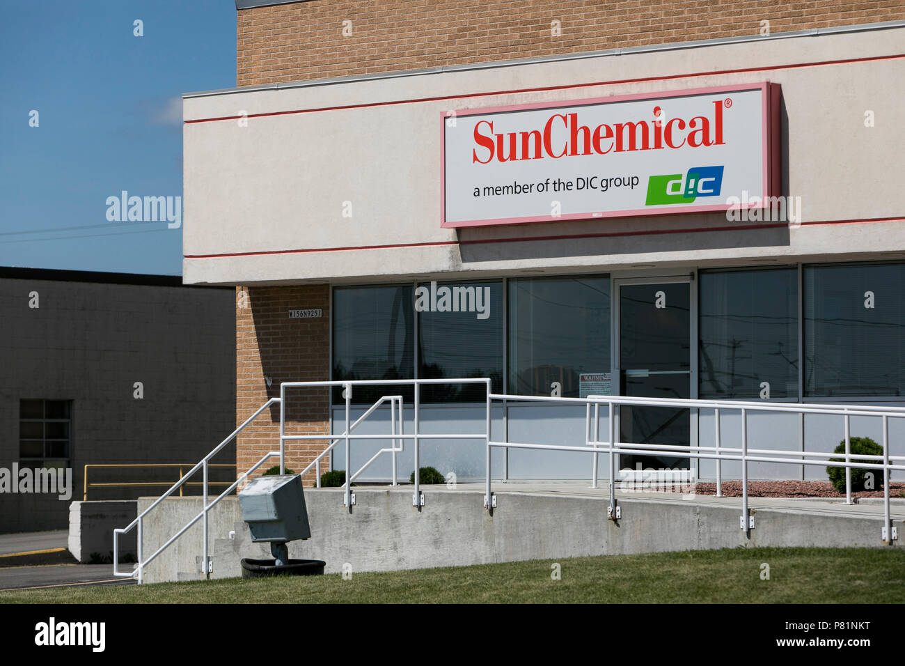 Chemical sign hi-res stock photography and images - Alamy