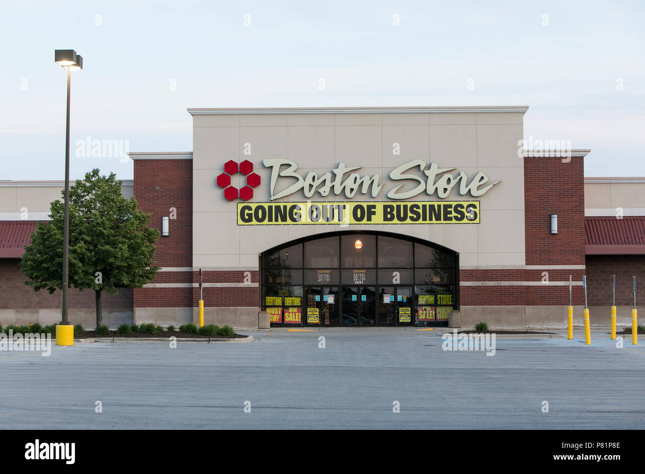 Business sign logo sign hi-res stock photography and images - Alamy