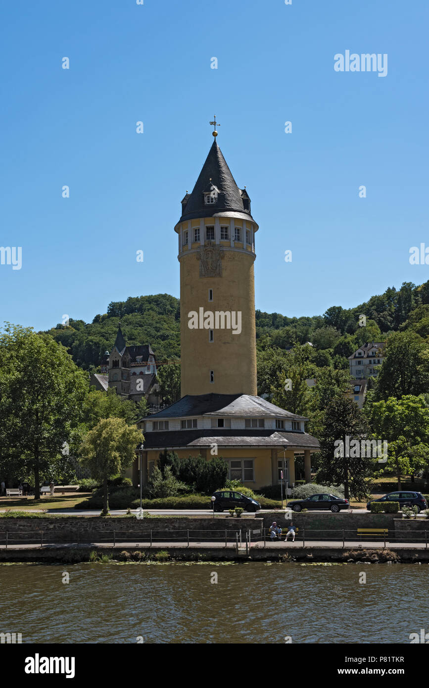 Yellow water tower hi-res stock photography and images - Alamy