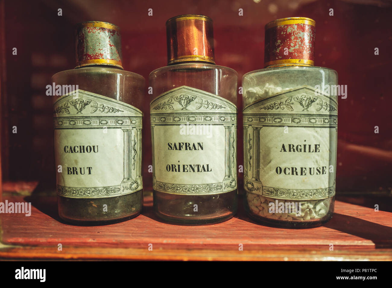 Old traditional medicine jars in the Hospice Hotel Dieu in Beaune Stock ...