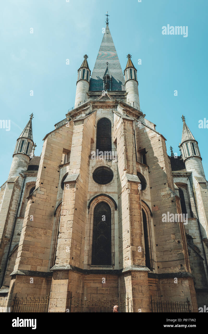 Beaune cathedral hi-res stock photography and images - Alamy