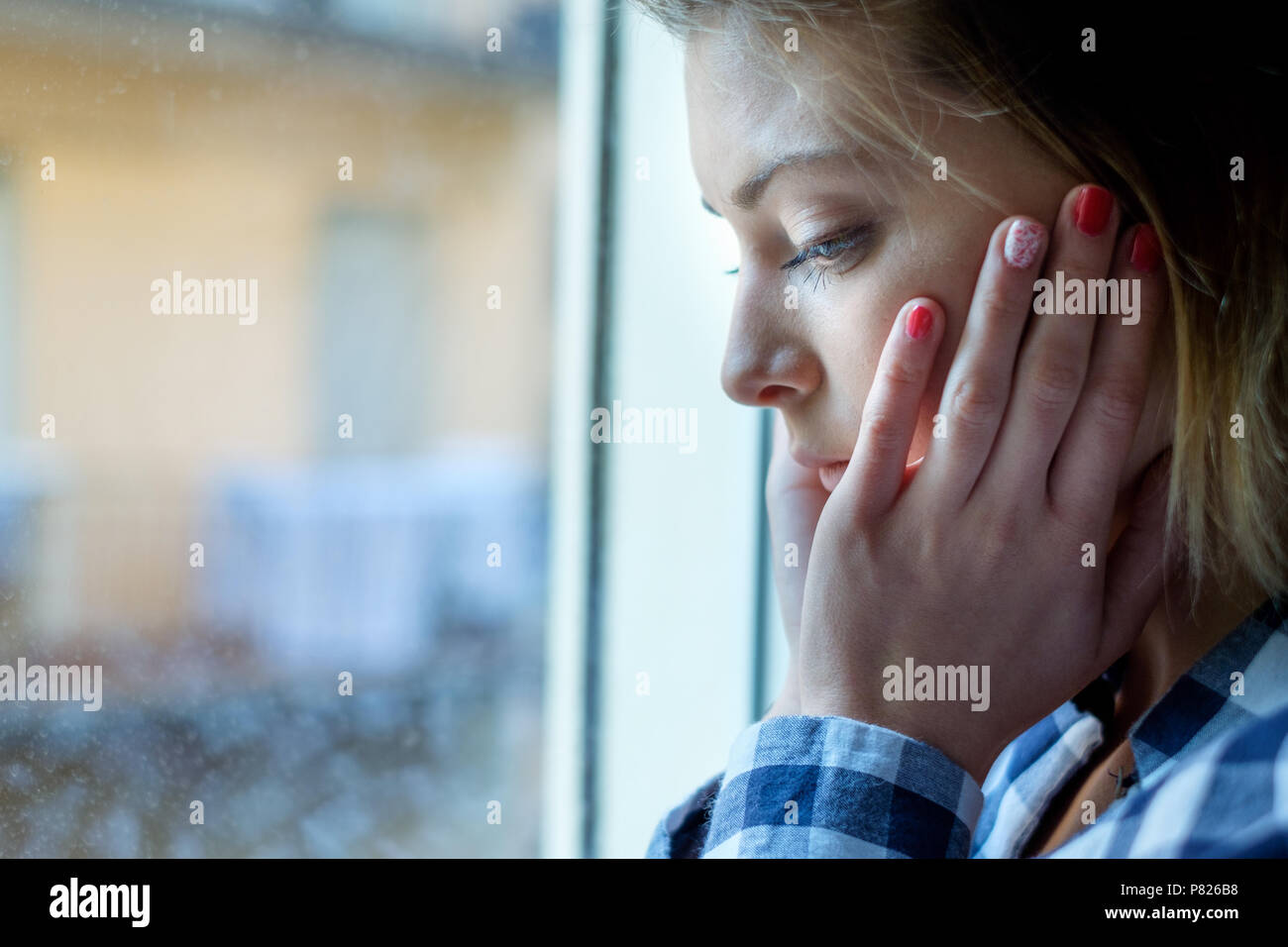 Portrait of anxious looking girl hi-res stock photography and images ...