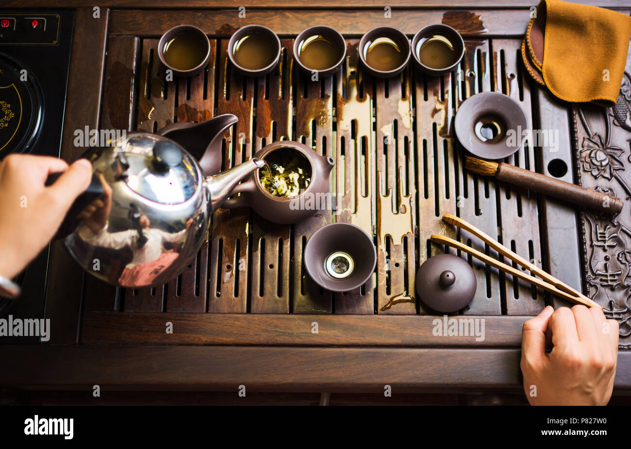 China traditional tea process hi-res stock photography and images - Alamy