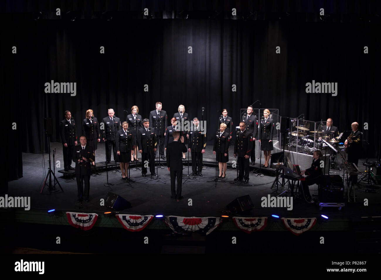 MANCHESTER, N.H. (April 15, 2016) The United States Navy Band Sea ...