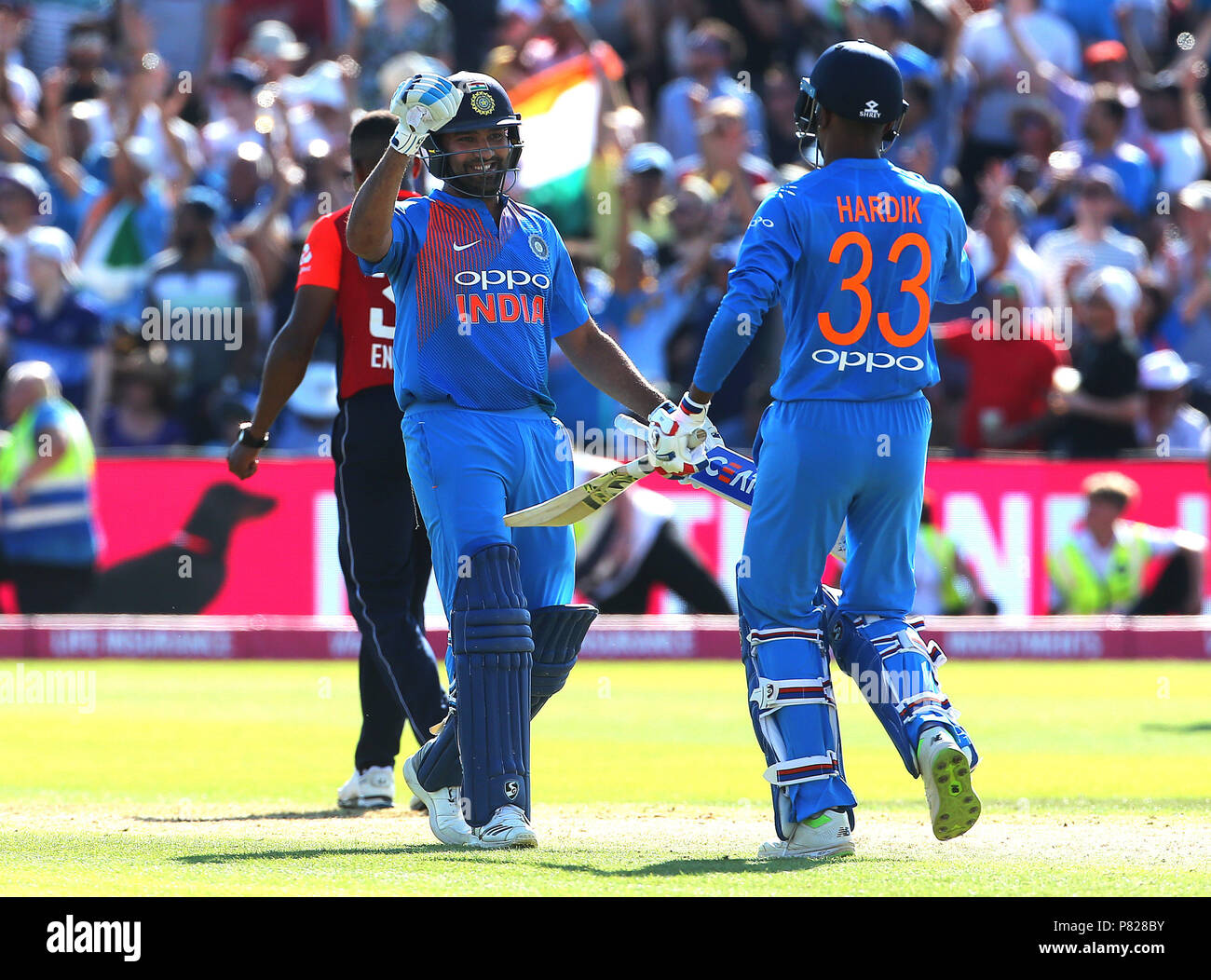 Hardik pandya and rohit sharma hi-res stock photography and images - Alamy