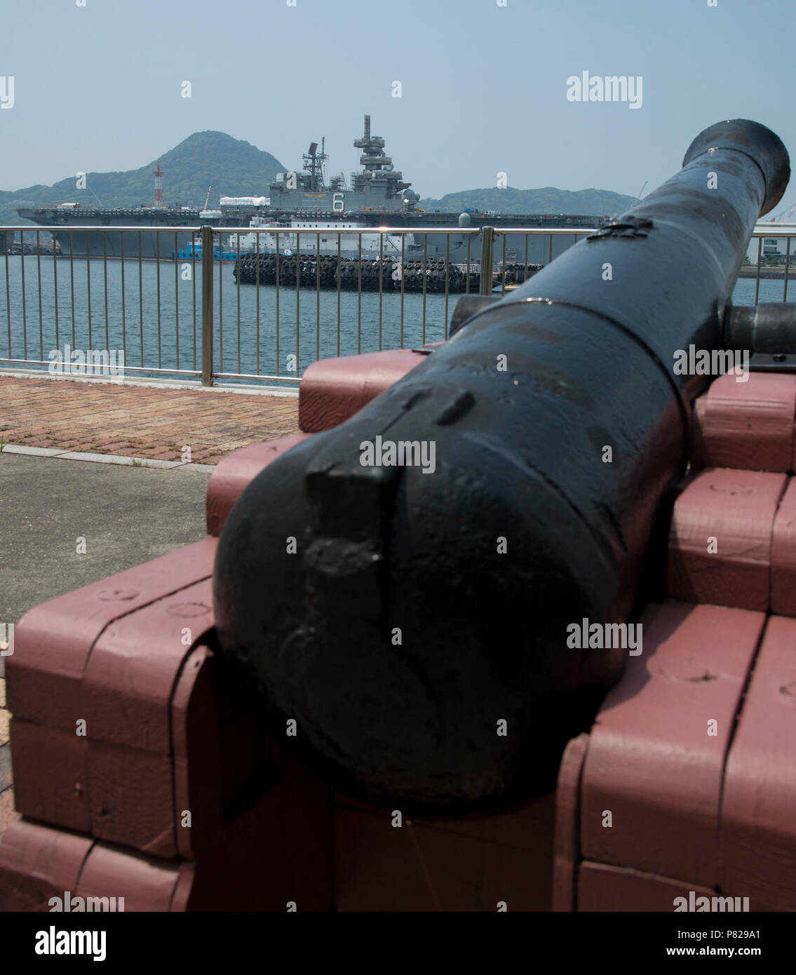 Sasebo naval base hi-res stock photography and images - Alamy