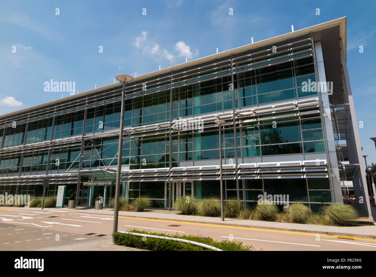 Thames petroleum hi-res stock photography and images - Alamy