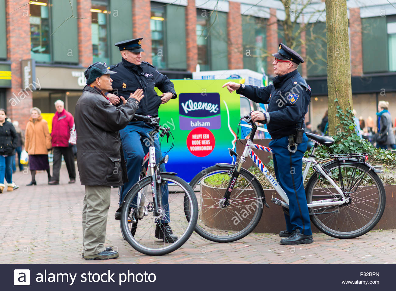 Friendly Police Officers With People Stock Photos & Friendly Police ...