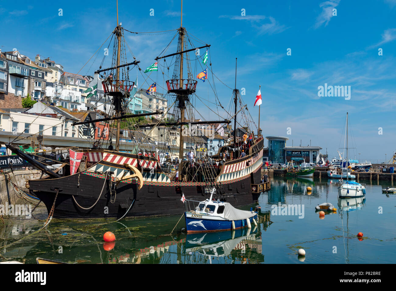 Sir francis drakes ship hi-res stock photography and images - Alamy