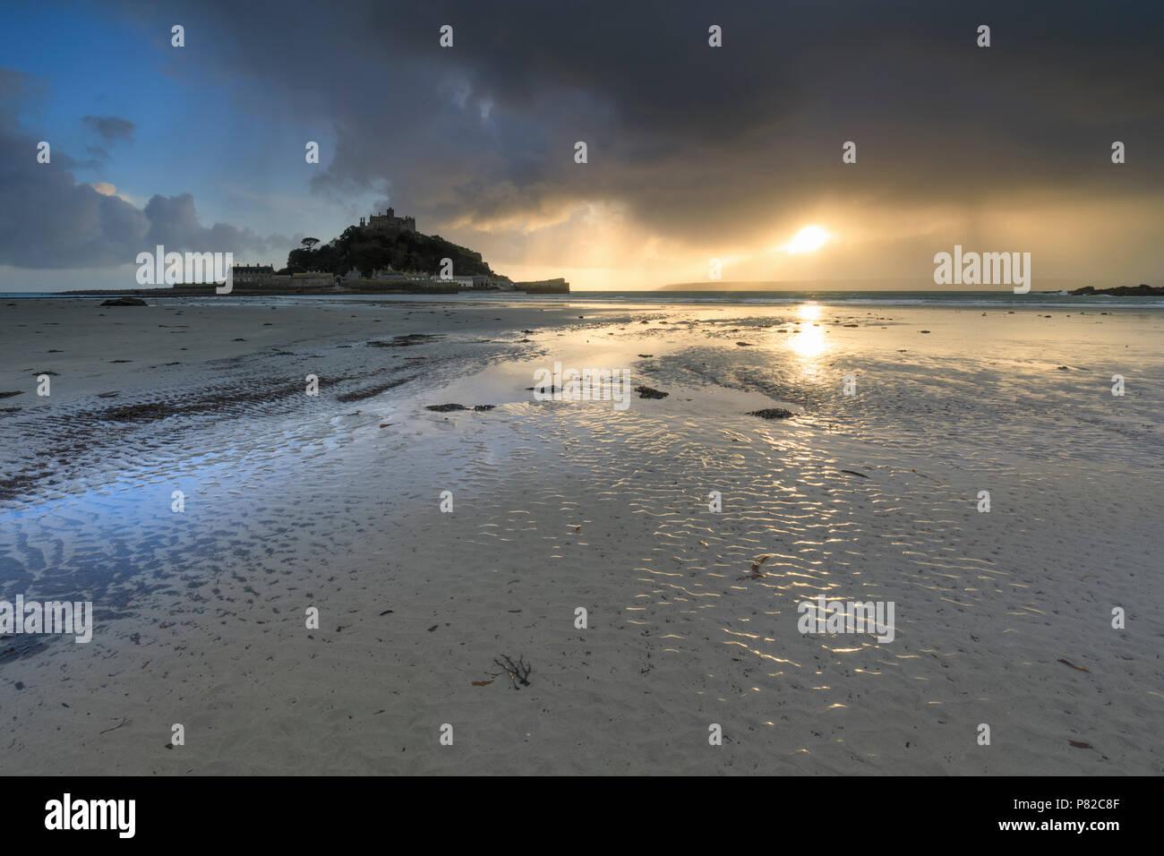St Michael's Mount in Cornwall Stock Photo - Alamy