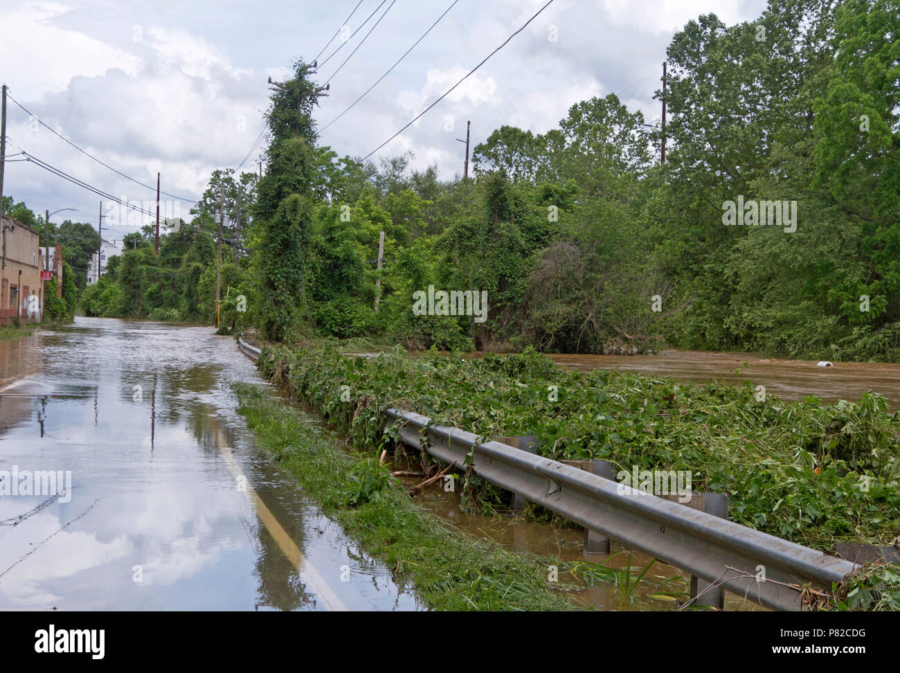 Overflow overflows overflowing hi-res stock photography and images - Alamy