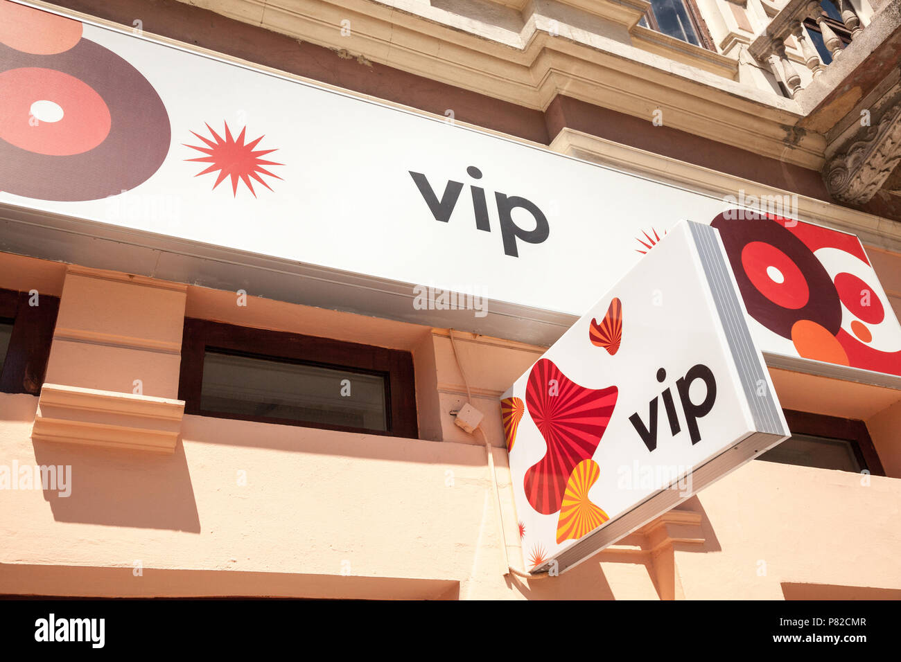 Vip Mobile Logo Negative