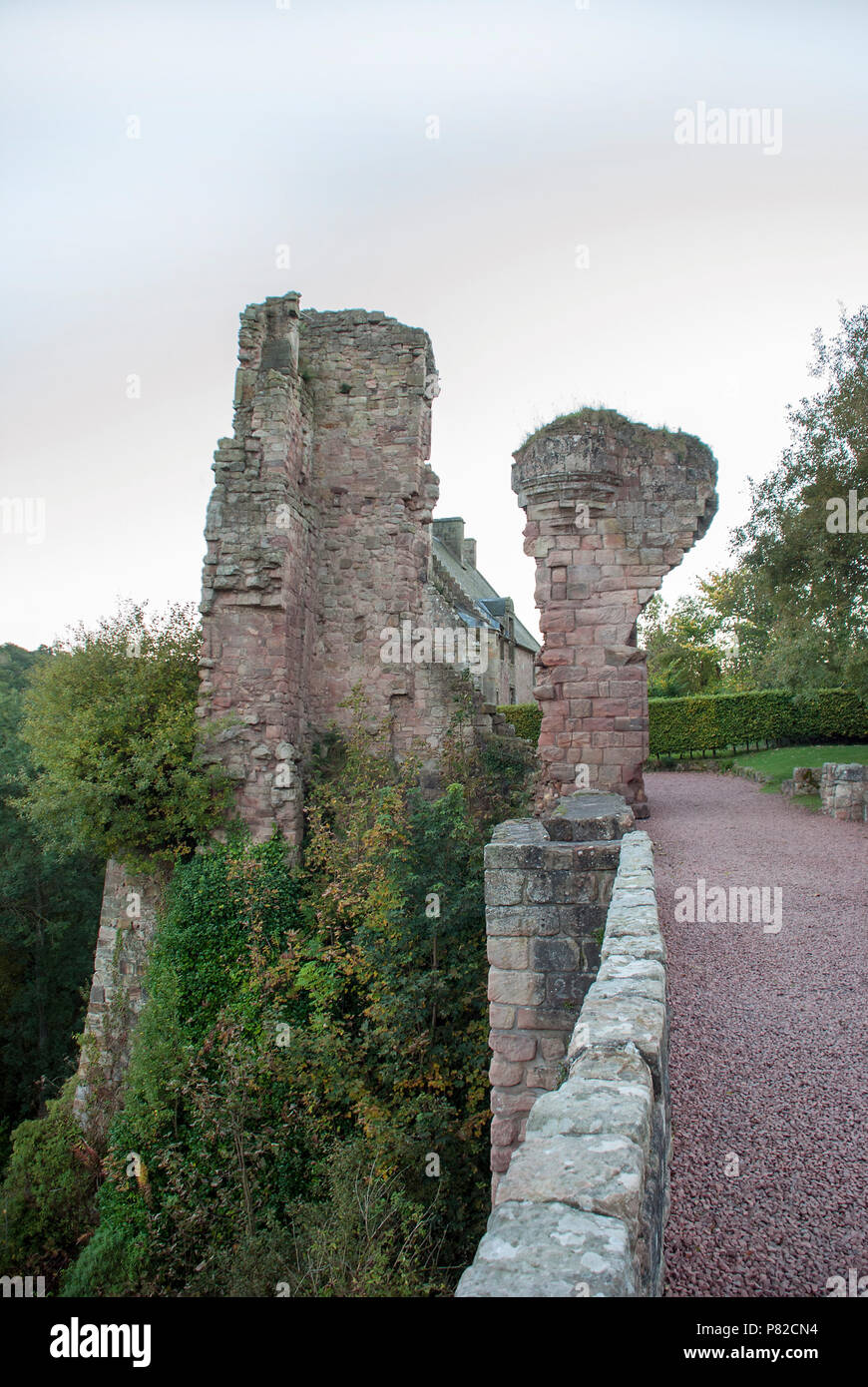 Roslin castle hi-res stock photography and images - Alamy