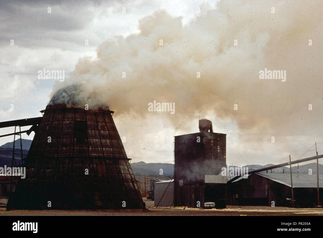 Teepee burner incinerator hi-res stock photography and images - Alamy