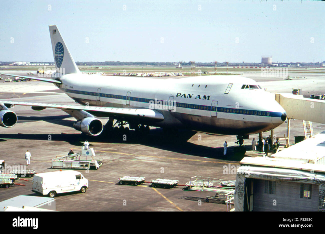 Jfk airport pan am airways hi-res stock photography and images - Alamy