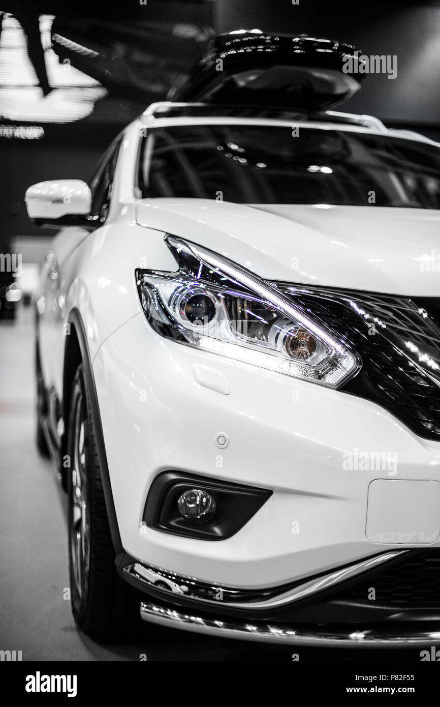 headlight of modern SUV car with led and xenon optics Stock Photo - Alamy