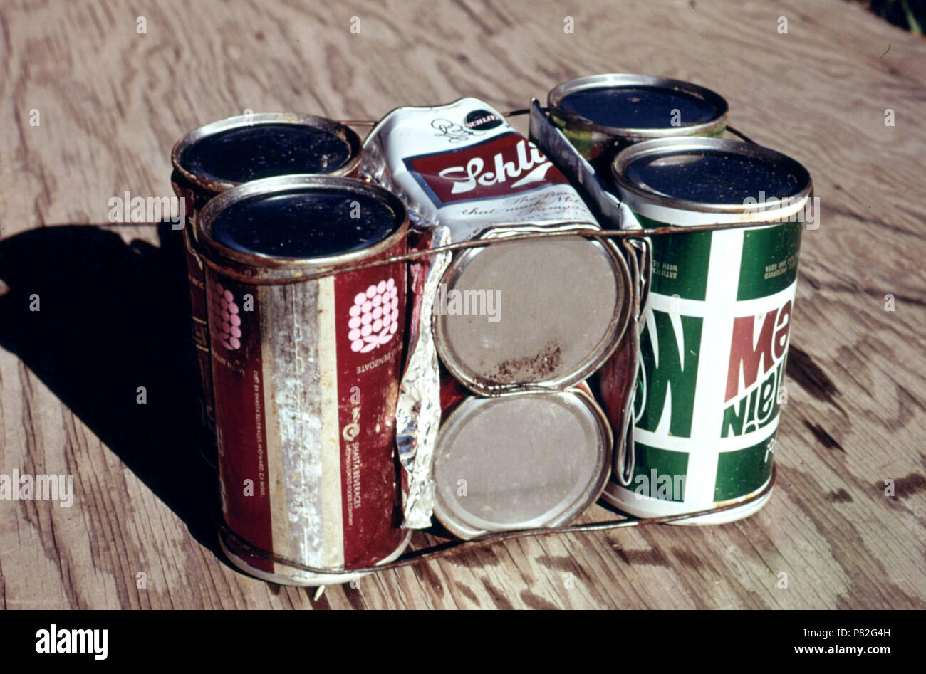 1970s beer cans hi-res stock photography and images - Alamy