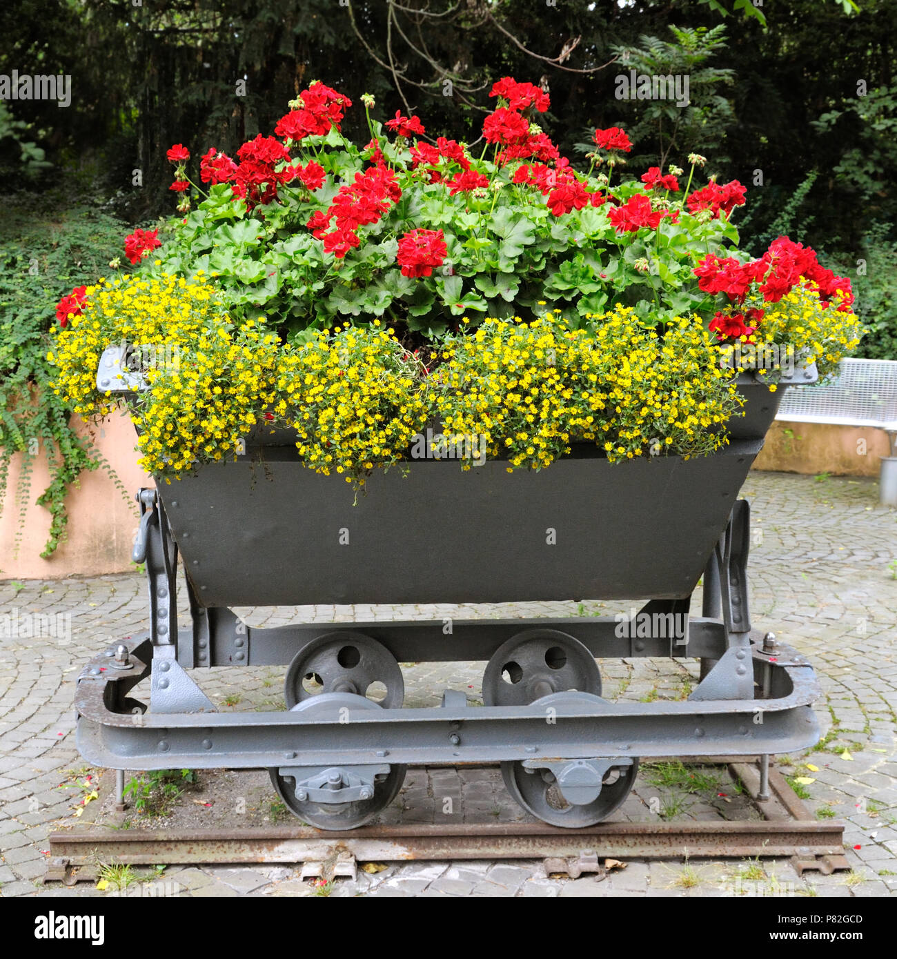 Flower trolley hi-res stock photography and images - Alamy