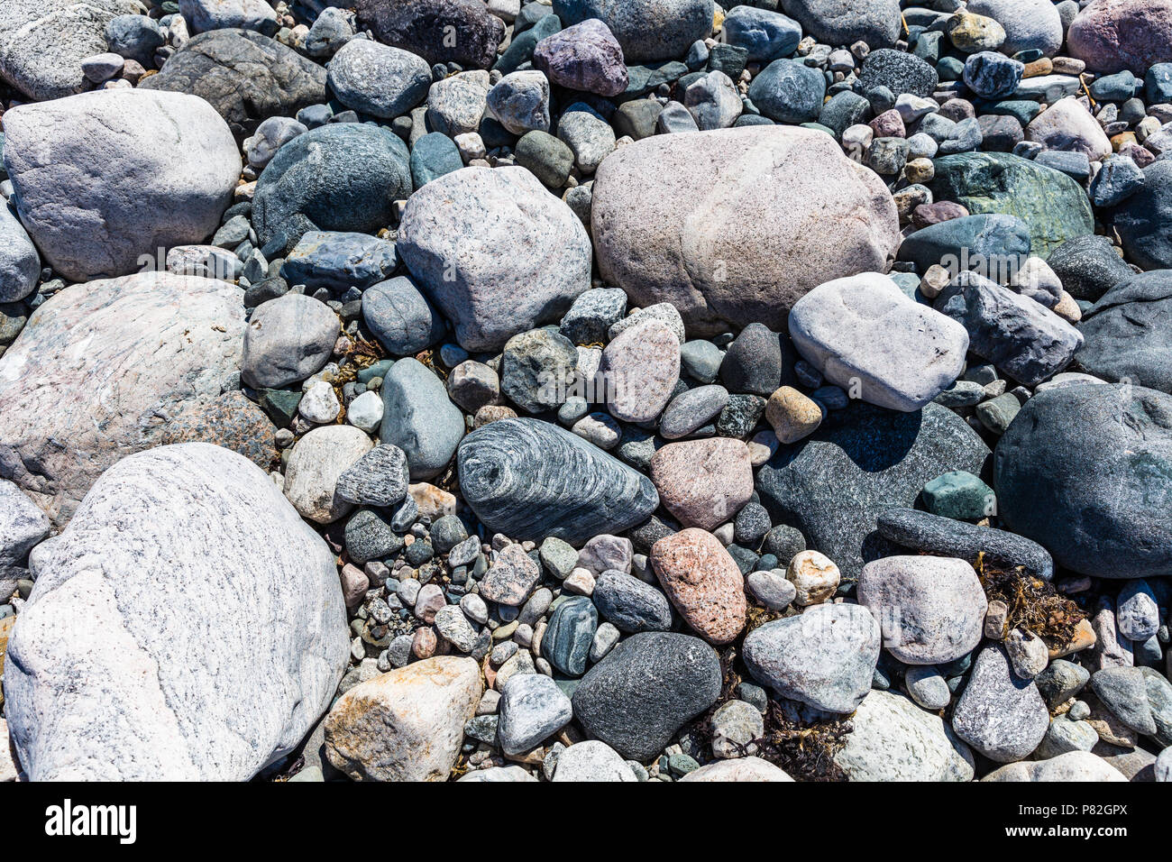 Big pebbles hi-res stock photography and images - Alamy