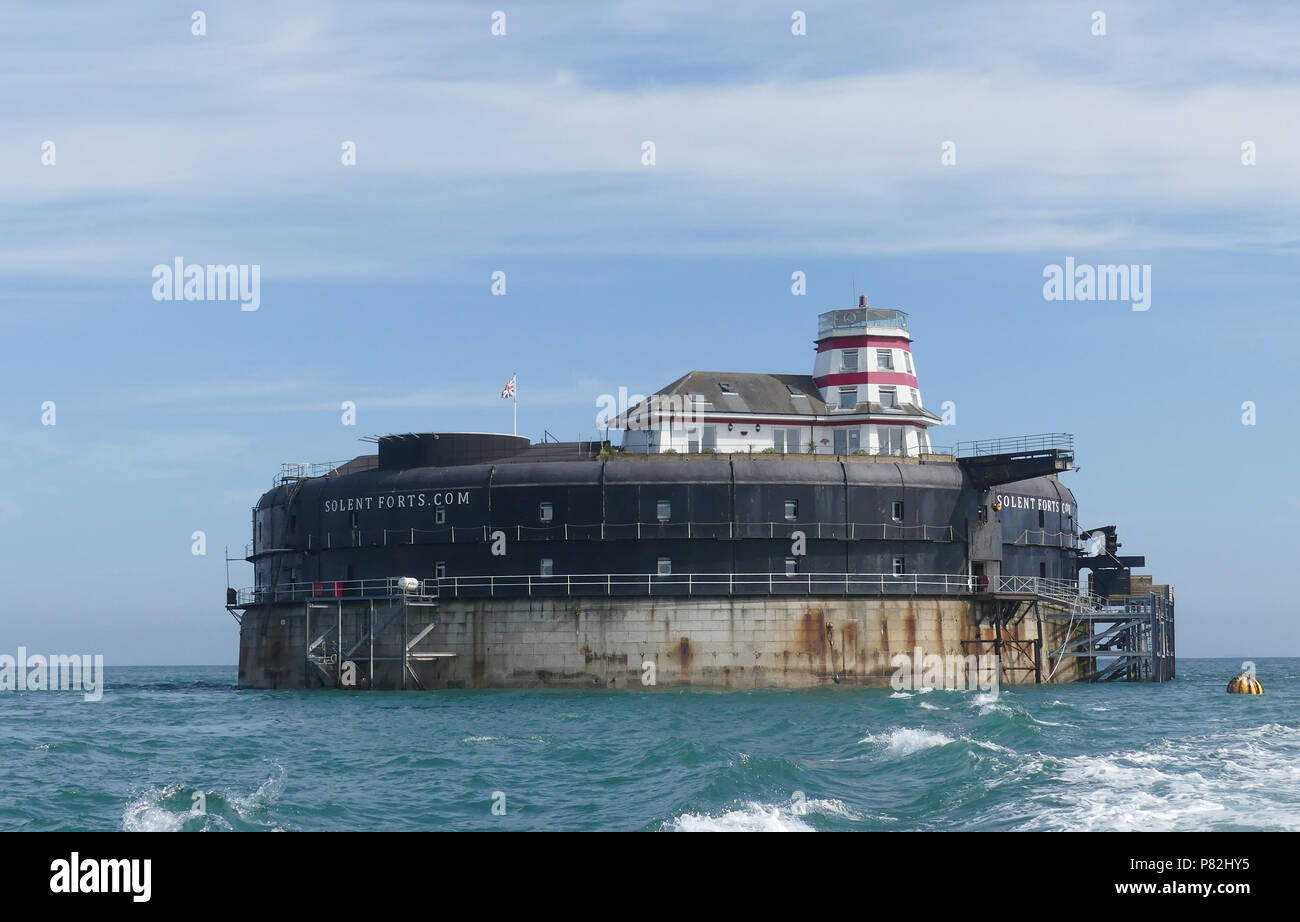 SPITBANK FORT in the Solent. Photo: Tony Gale Stock Photo - Alamy