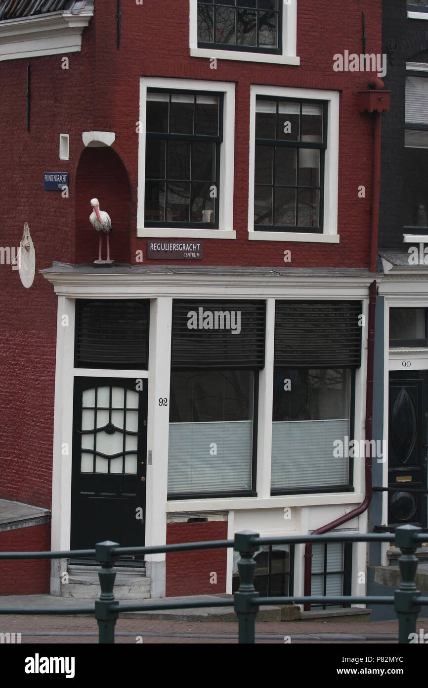 Statue of White Stork in Amsterdam; Gevelbeeld Ooievaar in Amsterdam ...
