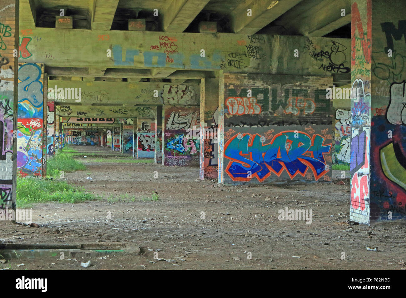 Motorway bridge with graffiti hi-res stock photography and images - Alamy
