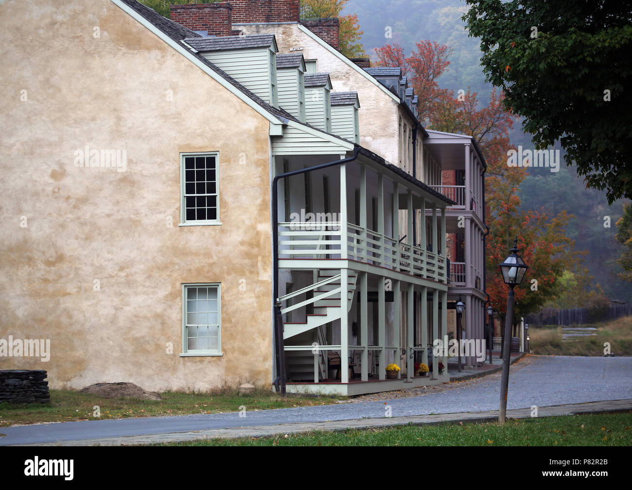 Stucco buildings hi-res stock photography and images - Alamy