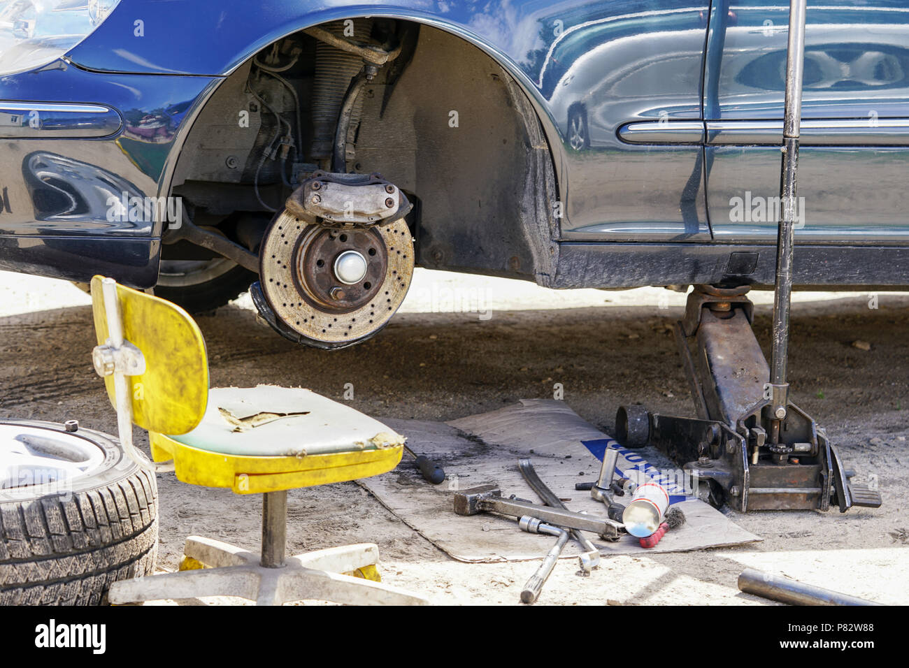 Without car hi-res stock photography and images - Alamy