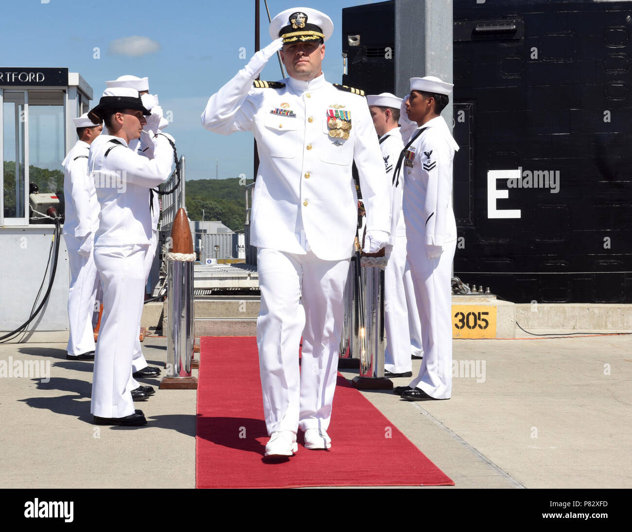 GROTON, Conn. (Aug. 5, July 2016) Los Angeles Class, fast-attack ...