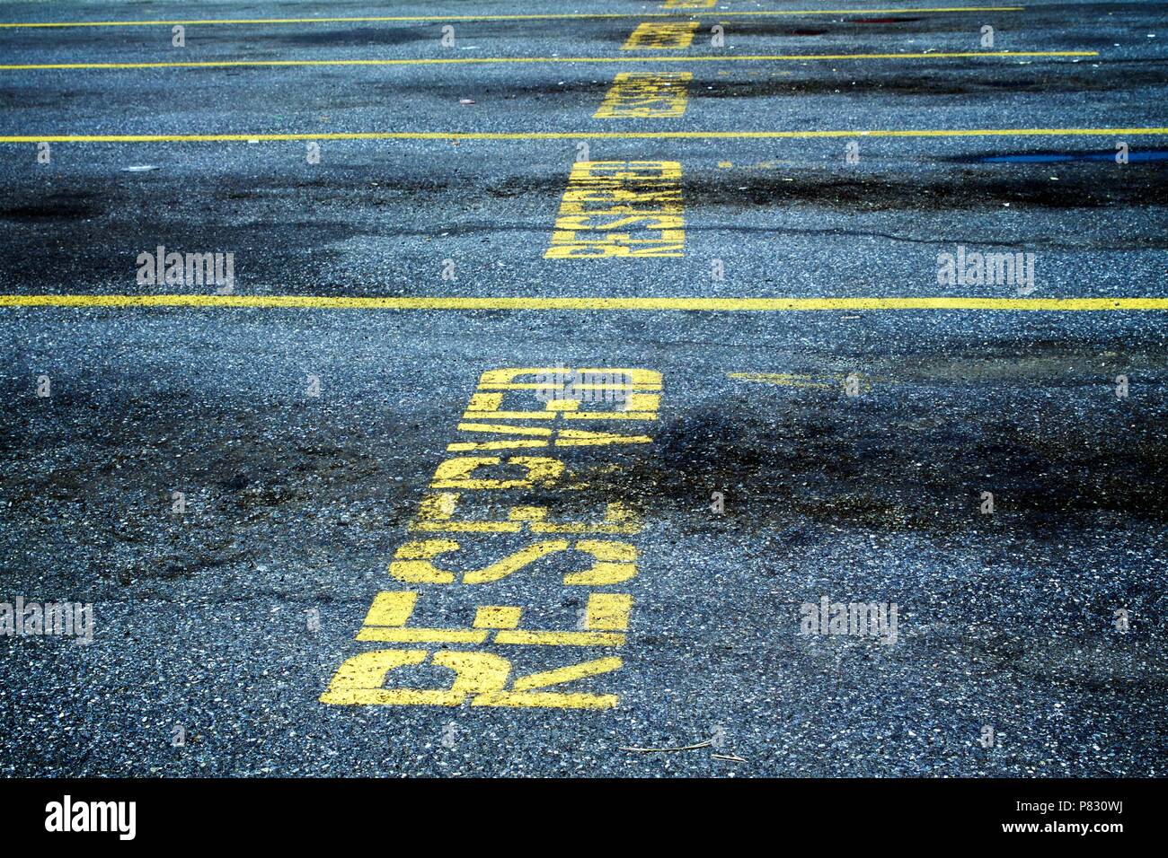 Reserved signs hi-res stock photography and images - Alamy