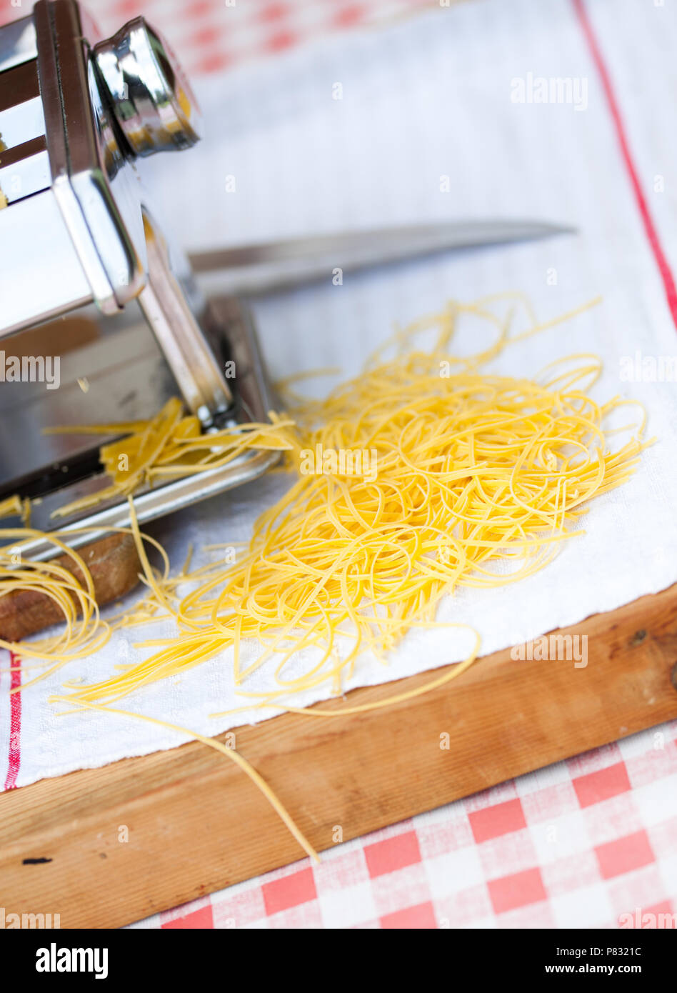 Handmade pasta preparation womans hands hi-res stock photography and ...