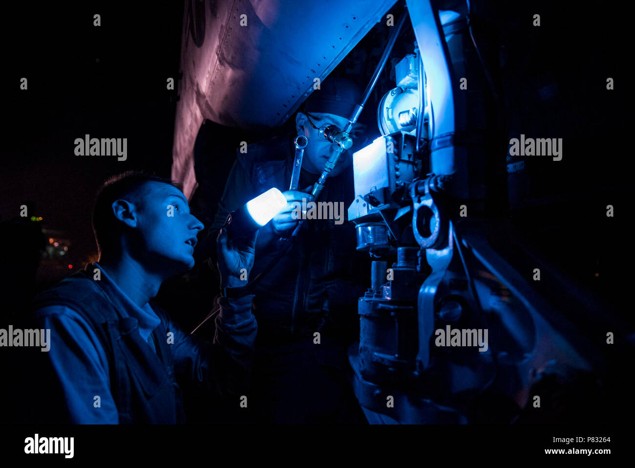 Us air force c 32 aircraft hi-res stock photography and images - Alamy