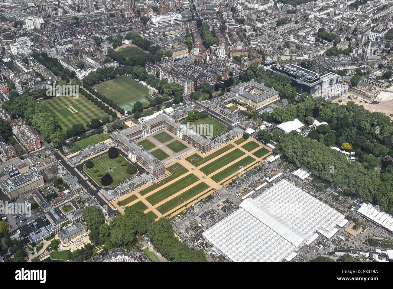 Kensington palace from above hi-res stock photography and images - Alamy